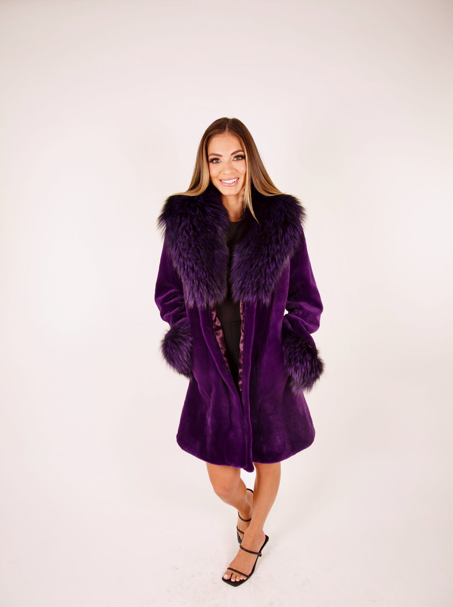Women's Coats and Jackets Archives - Page 2 of 7 - Sakowitz Furs