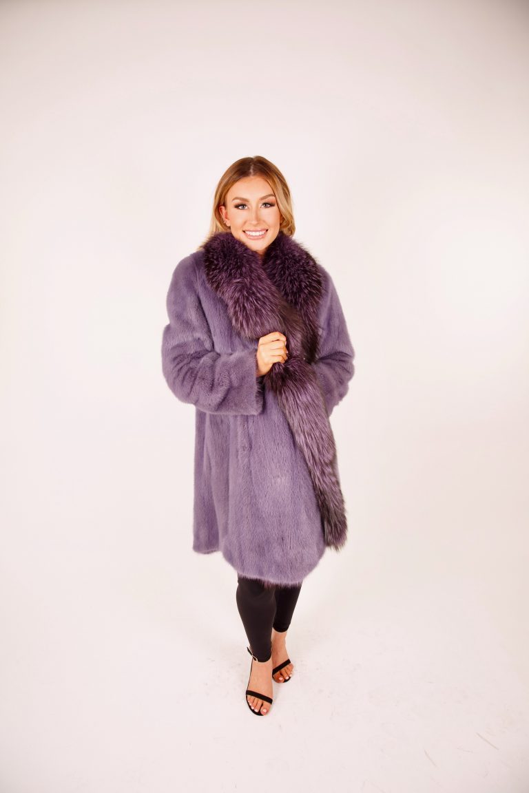 Women's Coats and Jackets Archives - Page 2 of 7 - Sakowitz Furs